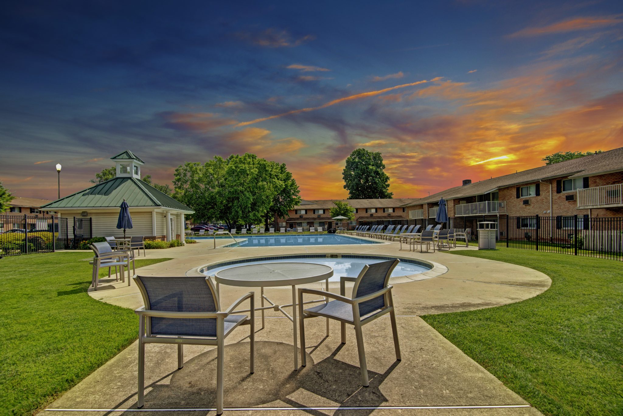 Photos – Golf Club Apartments